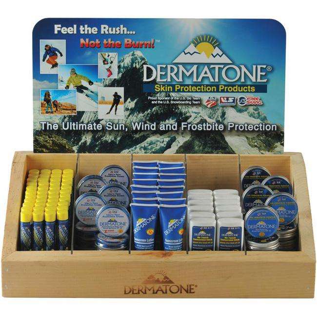 Dermatone White Pine Display Winter at OutdoorShopping